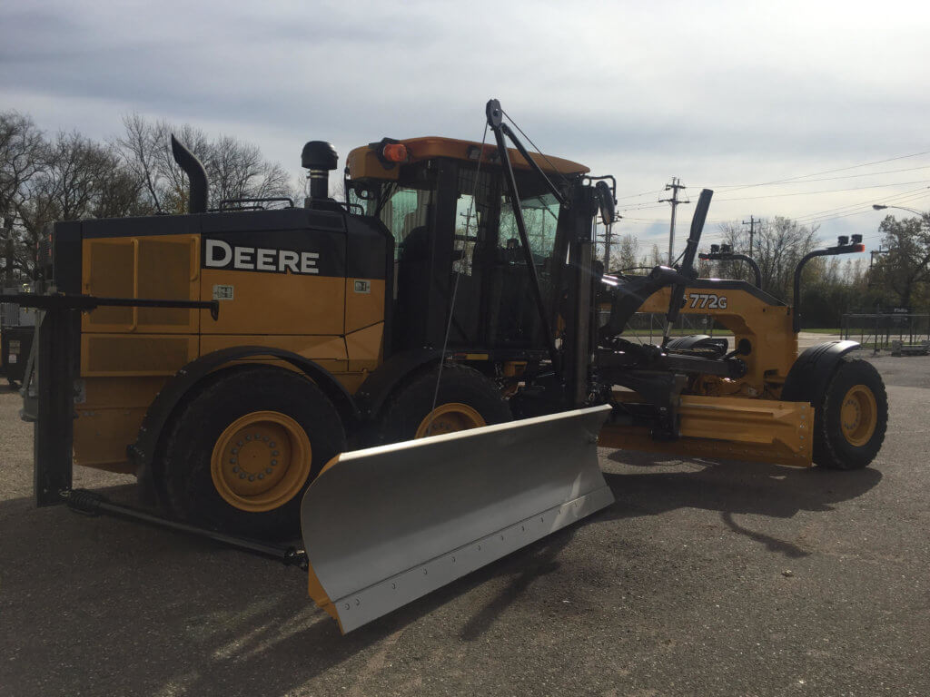 John Deere Motor Grader Cable Wing | Mounted Cable Wing, John Deere ...